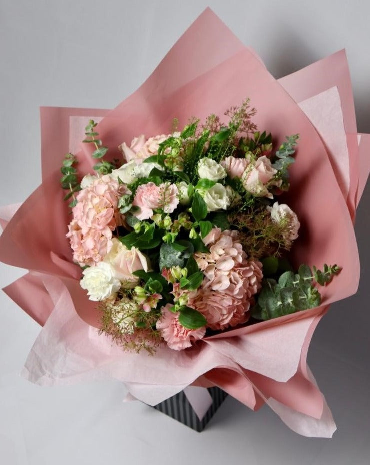 Garden Blush Bouquet | Laura Gooding Florist